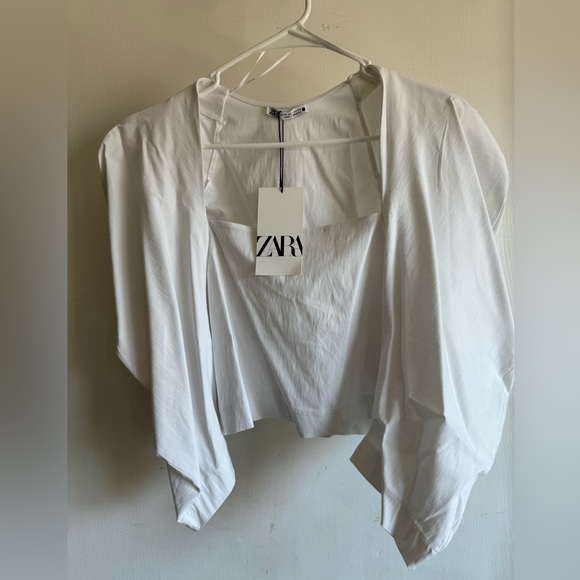 Zara | Tops | Zara White Cropped Soft Poplin Top With Puffy Sleeves ...
